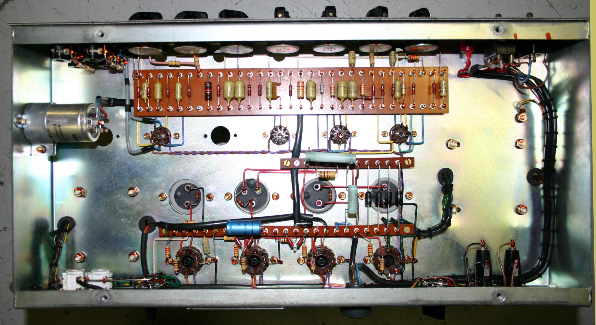 Hiwatt Internals Hiwatt Internals